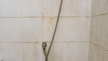 Um polibã, toalhas fornecidas