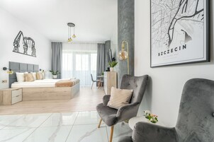 Suite-Estúdio Deluxe | Ferro/tábua de engomar, Wi-fi grátis 