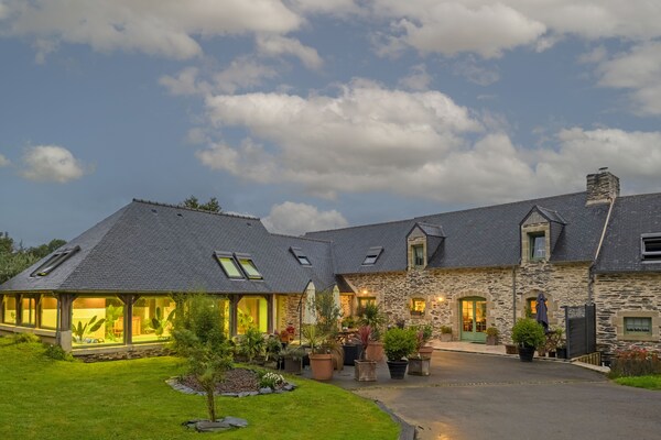 Les Pierres Bleues - Chateaulin