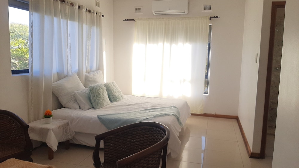 Beach Penthouse - Amanzimtoti
