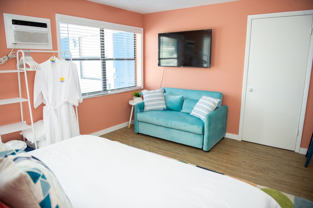 Sunburst Inn The Studio - Room 8 Reviews, Deals & Photos 2026 - Vrbo