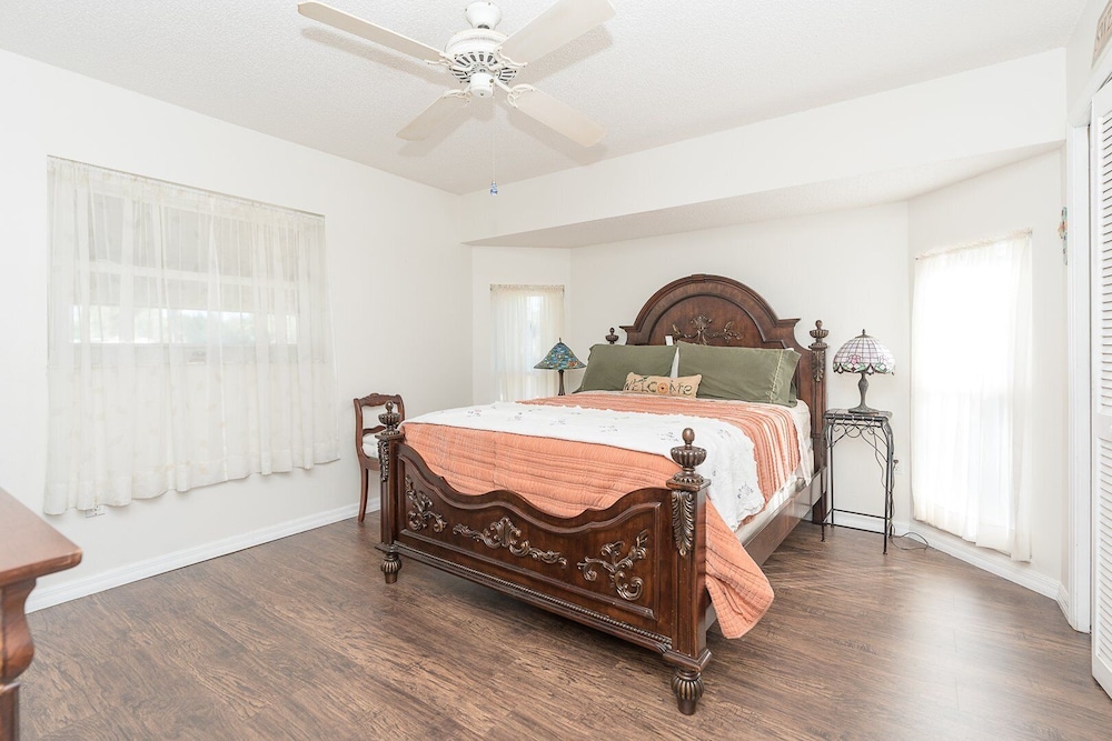 Walk To The Beach From This Pool/spa Home! - 1665 - Englewood, FL