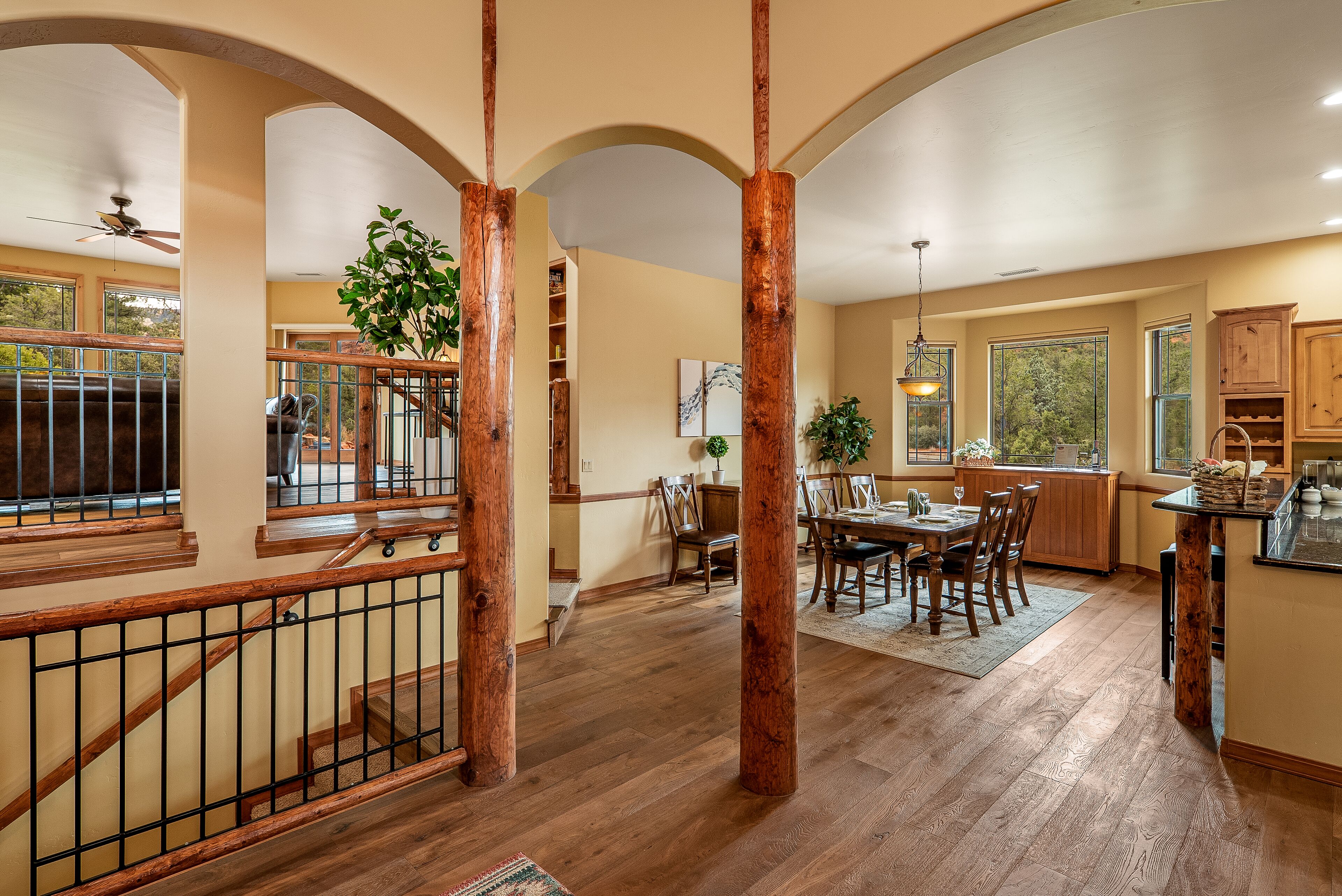 Red Rock Bonanza +Hot Tub, Hikes & Views! - Sedona, AZ