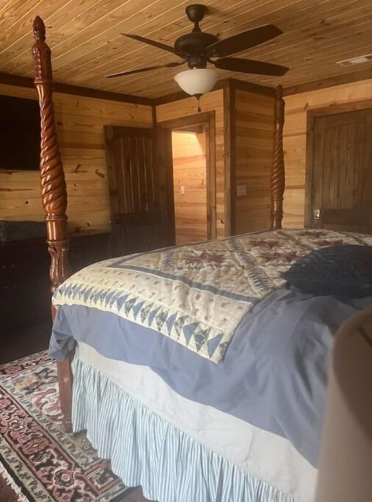 Beth Drive Bungalow With 1.5 Acres To Spread Out. 3 Bed 3 Bath. - South Toledo Bend State Park, Anacoco