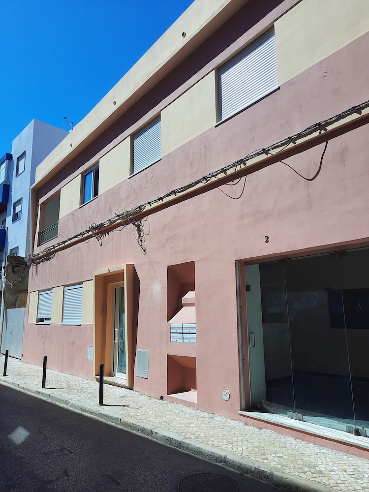Blue Sardine Hostel - Ferragudo