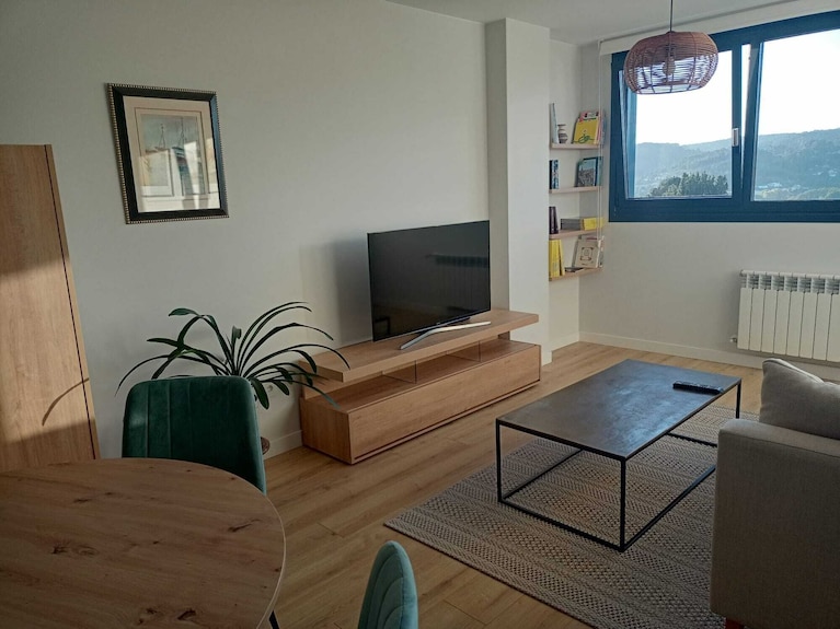 Apartamento Nuevo En Ferrol, Con Vistas Y Garaje. - Cabanas