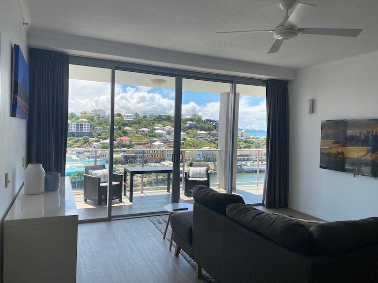11th Floor River & Stadium Views - Magnetic Island
