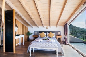 Loft Deluxe | 1 quarto, ferro/tábua de engomar, Wi-fi grátis, roupa de cama fornecida 