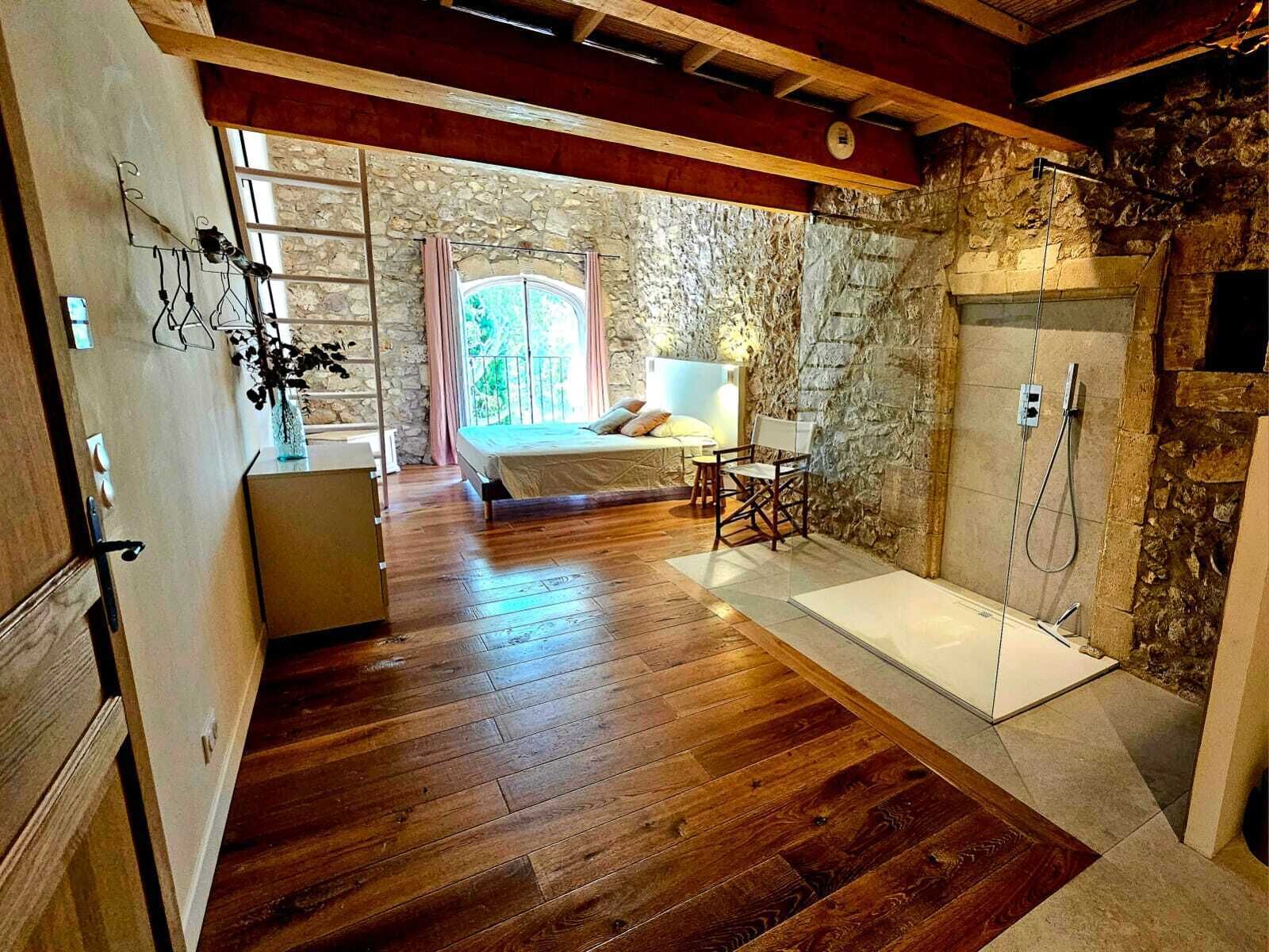 Superbe Mas De 1781 Au Coeur Des Alpilles, Vue Sur Le Chateau, Luxe & Calme - Arles