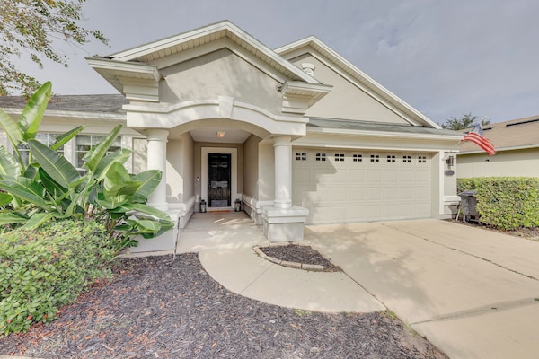 Private Patio + Lake View: Fruit Cove Home - Florida
