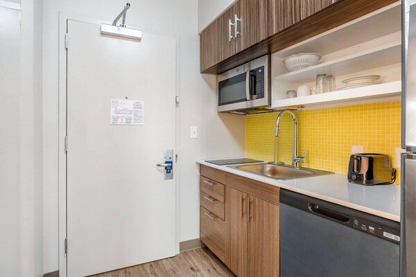 Mainstay Suites Ocean City West - Ocean City, MD