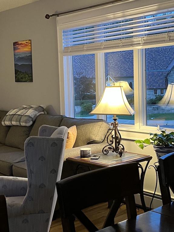 Unbelievable Penthouse-style Apartment In The Heart Of Elkins, Wv. - Elkins, WV