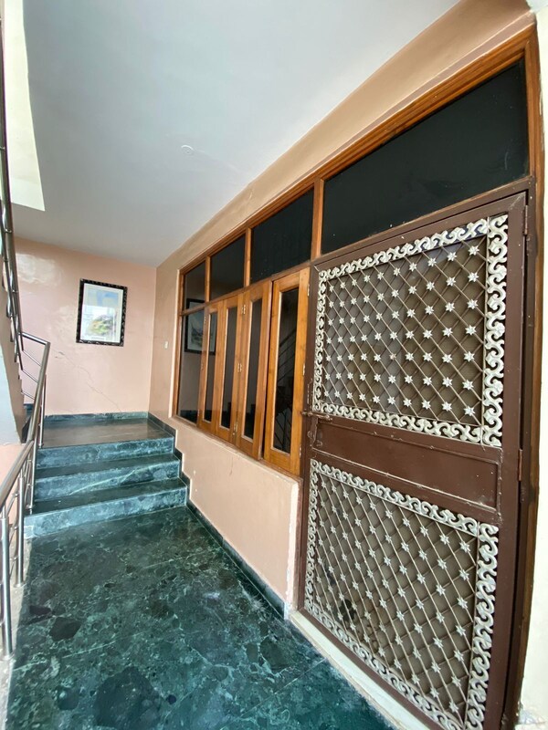 Gobravo-3bhk Near Airport & Cyber Hub - Delhi