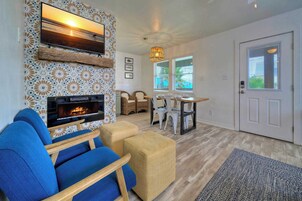 Casa (2 Bedrooms) | Interior