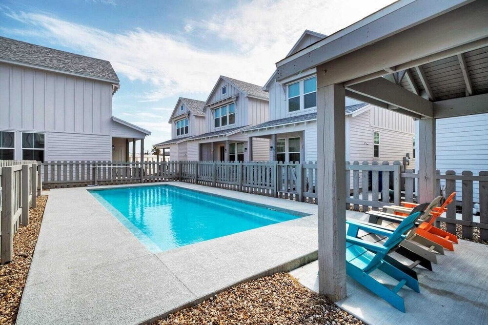 A Beach By Avantstay Near Music, Eats - Port Aransas, TX