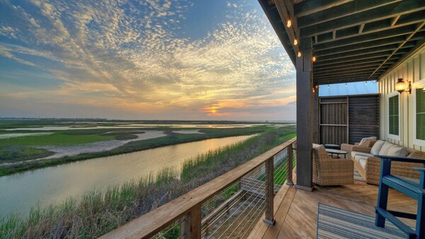 Waterfront View Of Nature Preserve + Birdwatching Sunset Hideaway By Avantstay - Texas