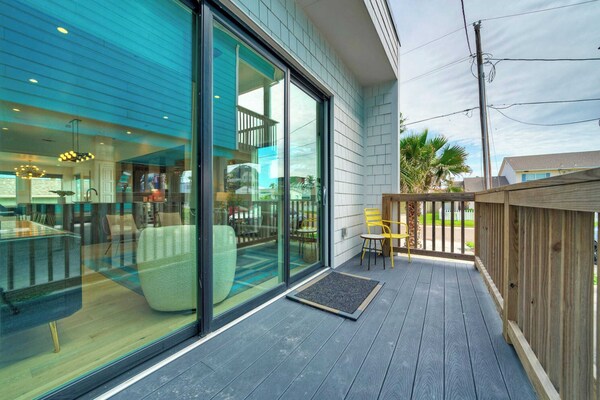 Modern Design, 3 Mins To The Beach Boat Parking The Beach Box By Avantstay - Port Aransas, TX