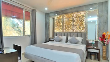 Televisor LED de 32 polegadas com canais por cabo, lareira