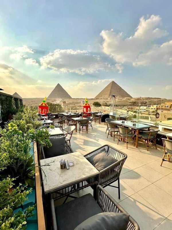 フラワー ピラミッド ゲスト ハウス - エジプト