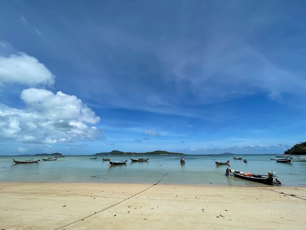 Quarto Superior, 1 cama king-size, vista para o oceano | Wi-fi grátis, roupa de cama fornecida