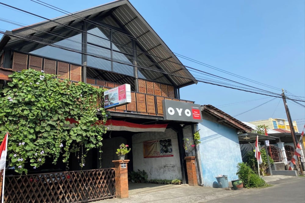Oyo 92201 Nayo Homestay Syariah - Yogyakarta