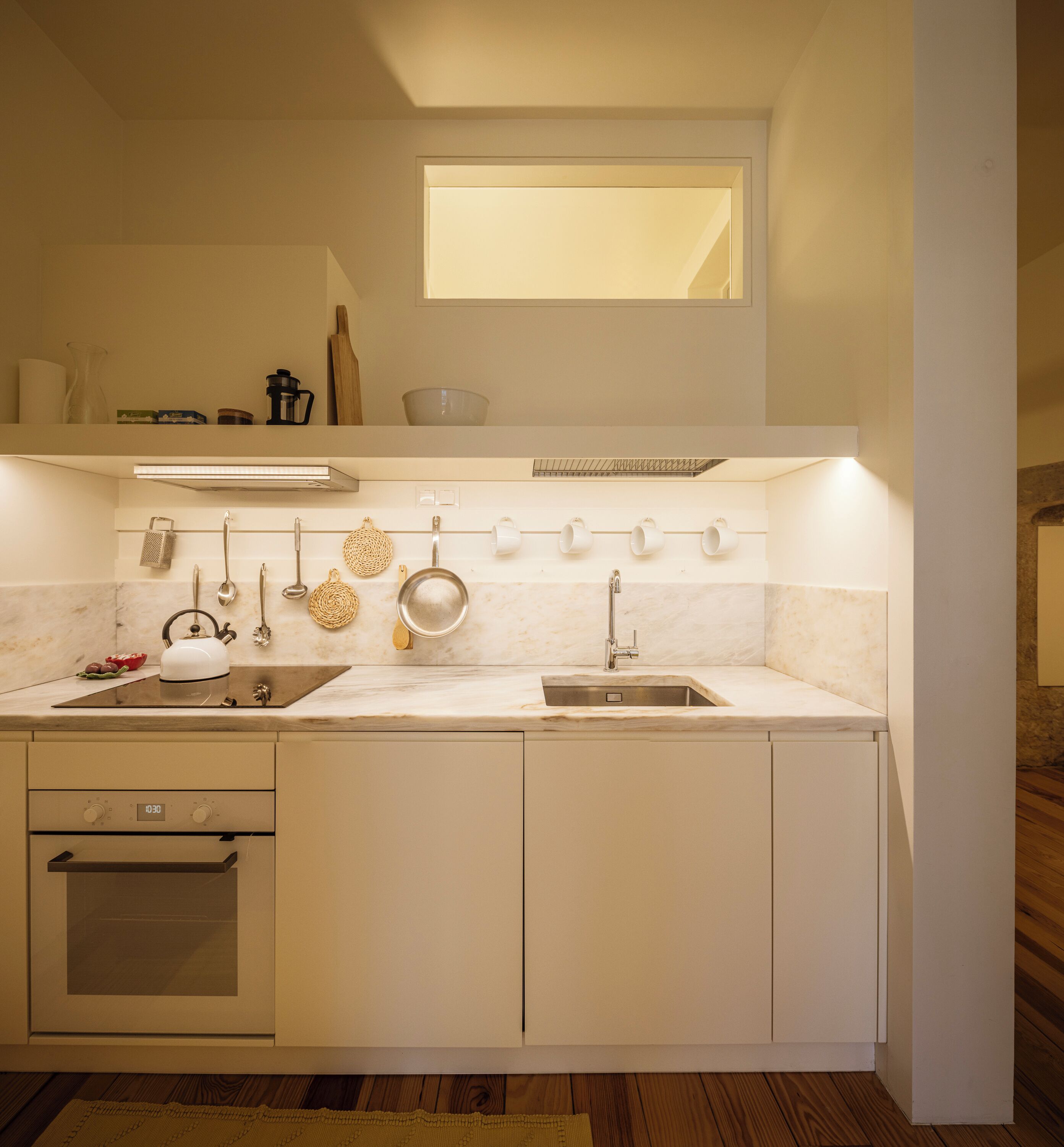 The Tree Apartment (3A) | Cozinha privada | Geladeira, fogão, cooktop, cafeteira/chaleira