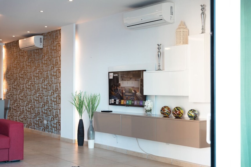 Luxury Seafront 3br W/pool By Arcocollection - Malta