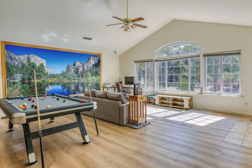 Pet Friendly Mariposa Retreat W/ Spacious Patio! - Yosemite National Park, CA