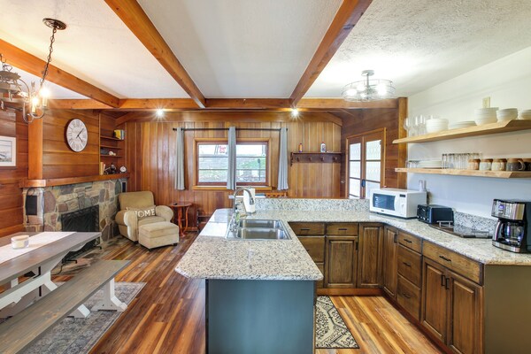 Harrison Getaway W/ Deck & Lake Views! - Heyburn State Park, Plummer
