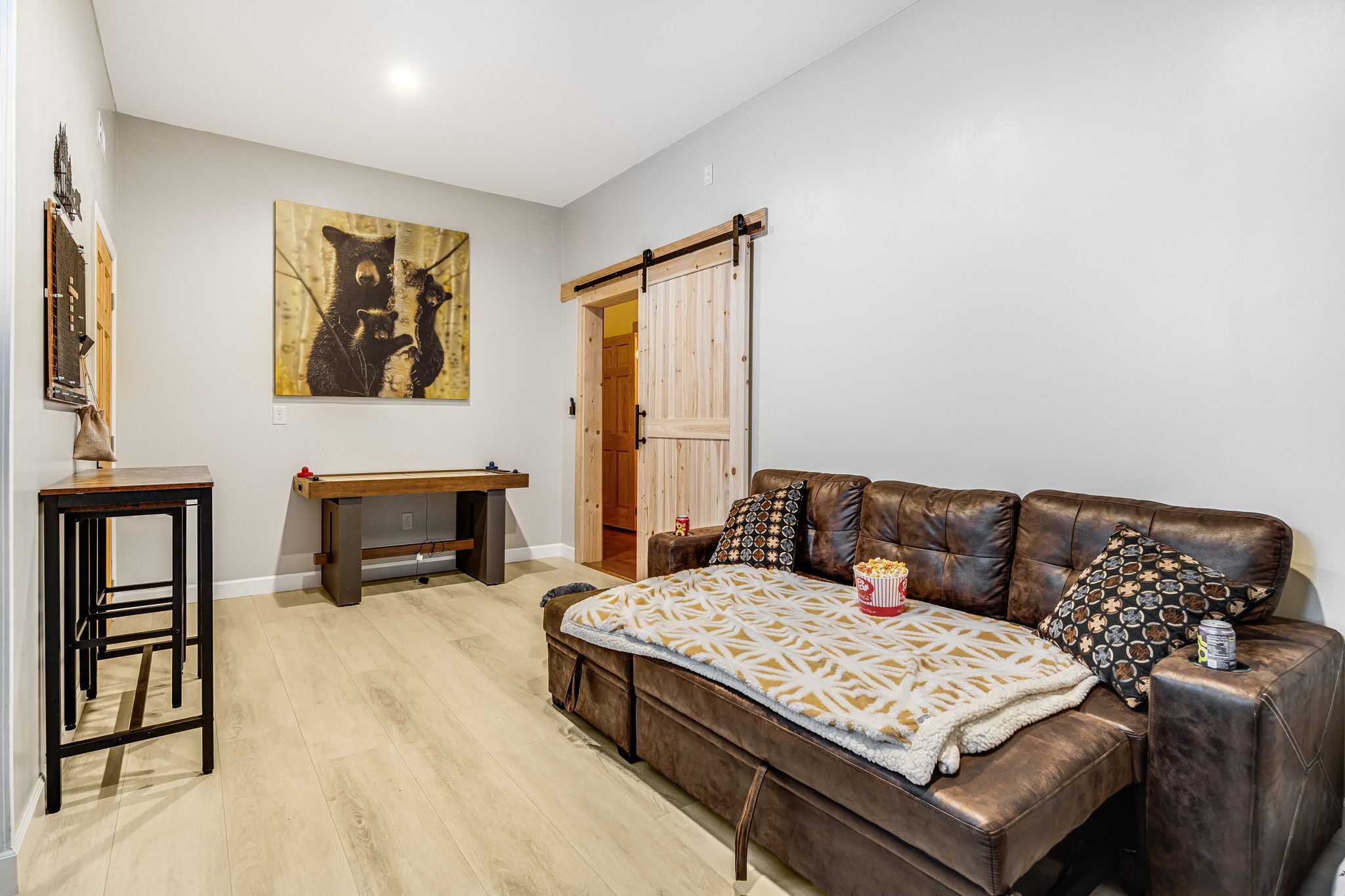 Close To Skiing/tubing  Hot Tub  Sauna  Child/pet Friendly  Game Room - Maggie Valley, NC