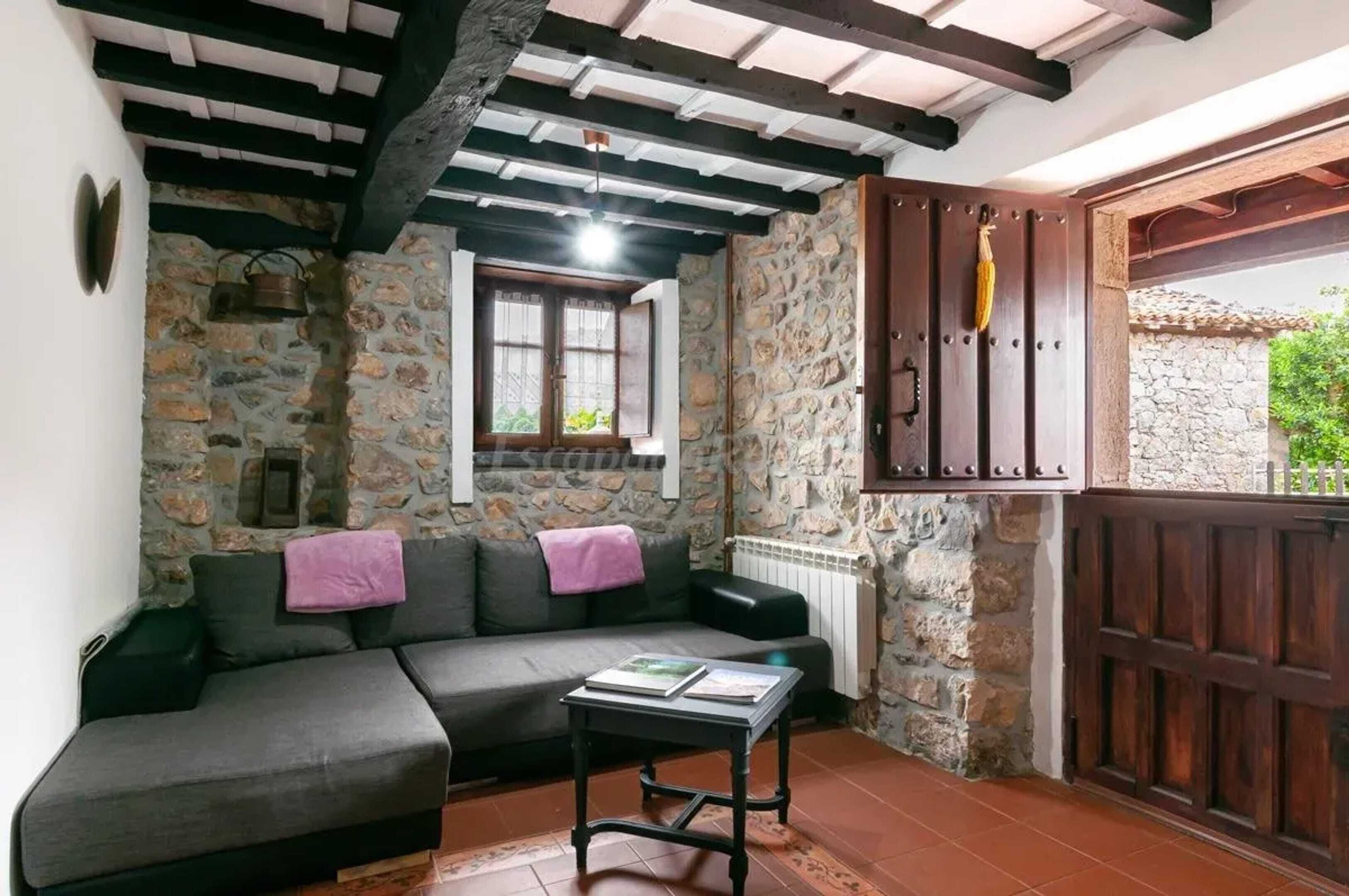 Homerez - Casa Familiar, Isongo, Chimenea - Cangas de Onís