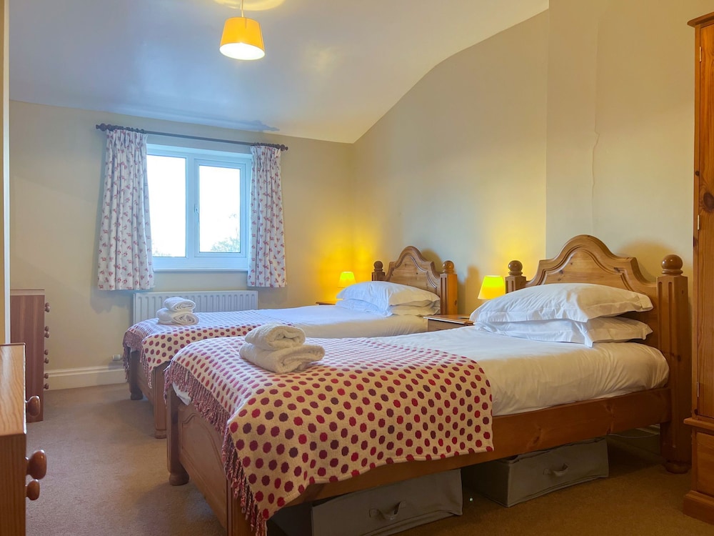 Hill Cottage, Braithwaite With Views To Skiddaw And Walks From The Door - Crummock Water