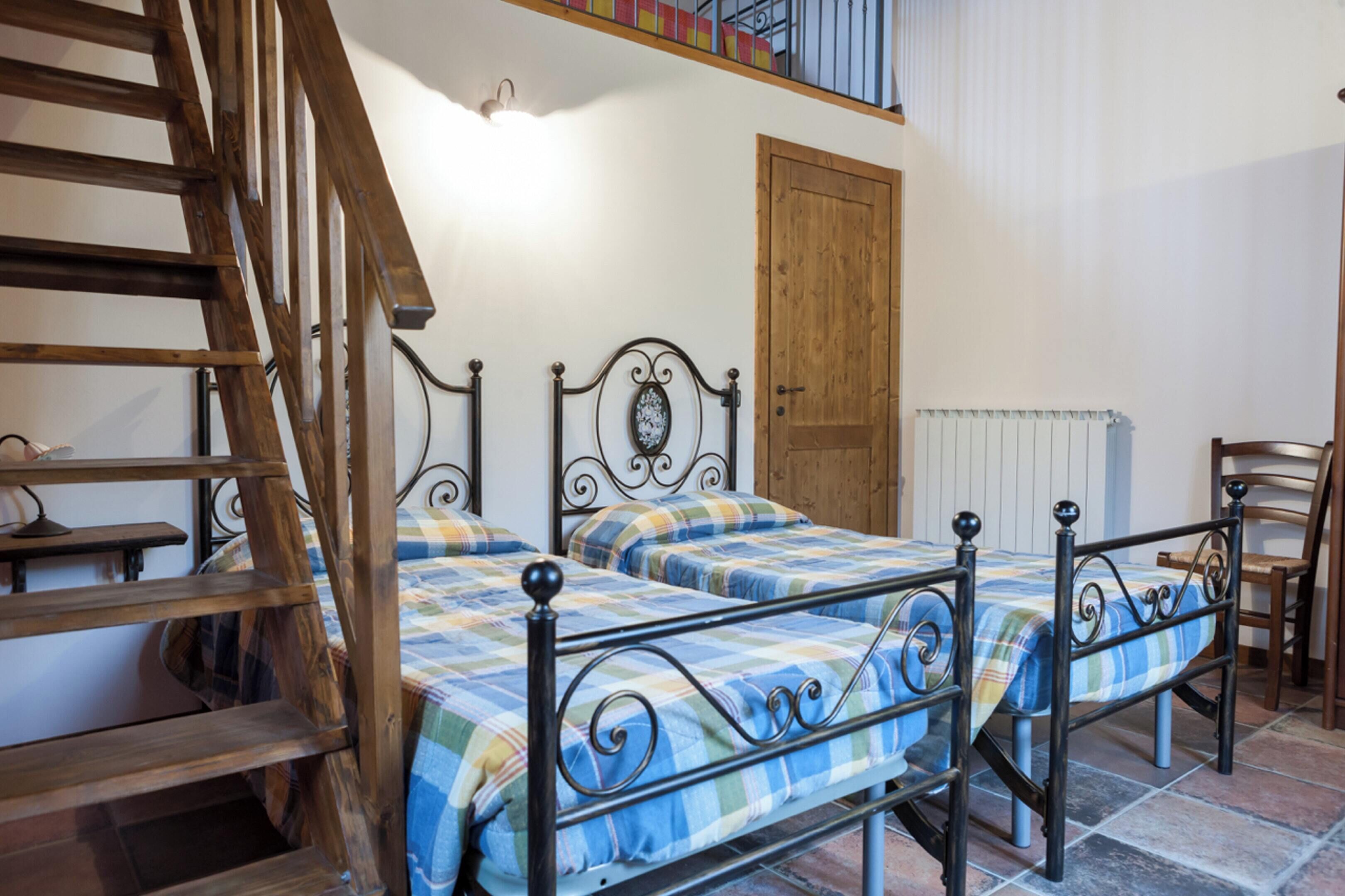 Homerez - Appartement In Castelbellino - Jesi