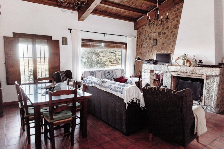 Homerez - Villa Tranquila En Monesterio Con Piscina Privada - Extremadura
