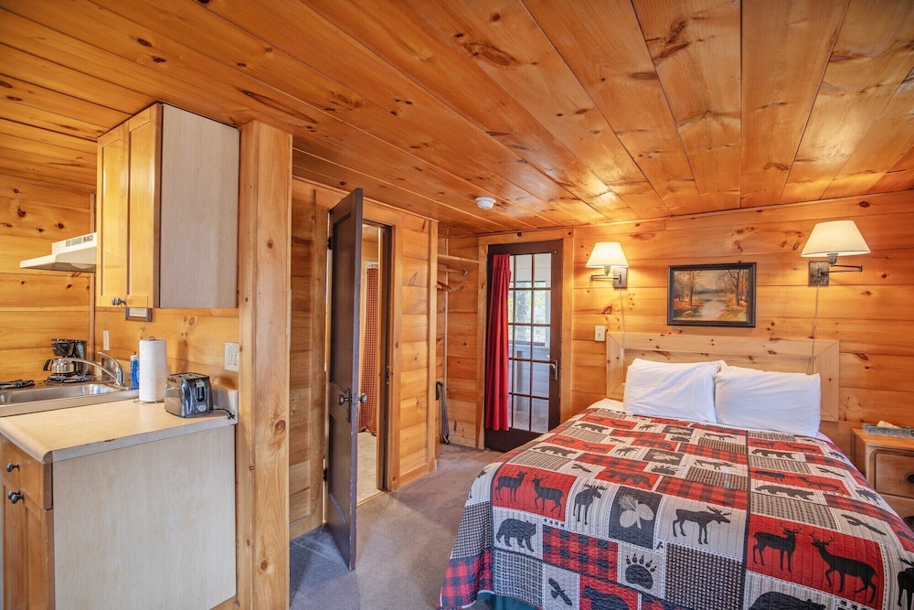 The Lost River Retreat At The Pemicabins - Franconia, NH