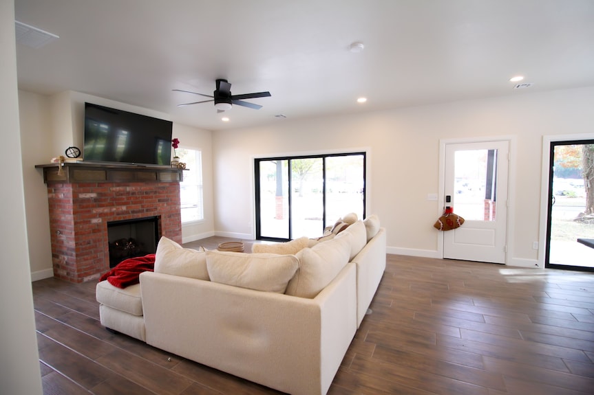 The Campus Cottage On Elm Is The Ideal University Of Oklahoma Gameday Residence - Norman, OK