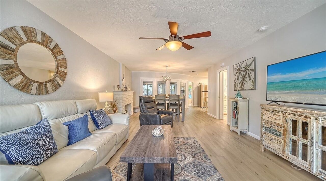 Villa & Garden In Downtown Sarasota ~ Walkable To Downtown, 5 Minutes To Beaches - Sarasota, FL