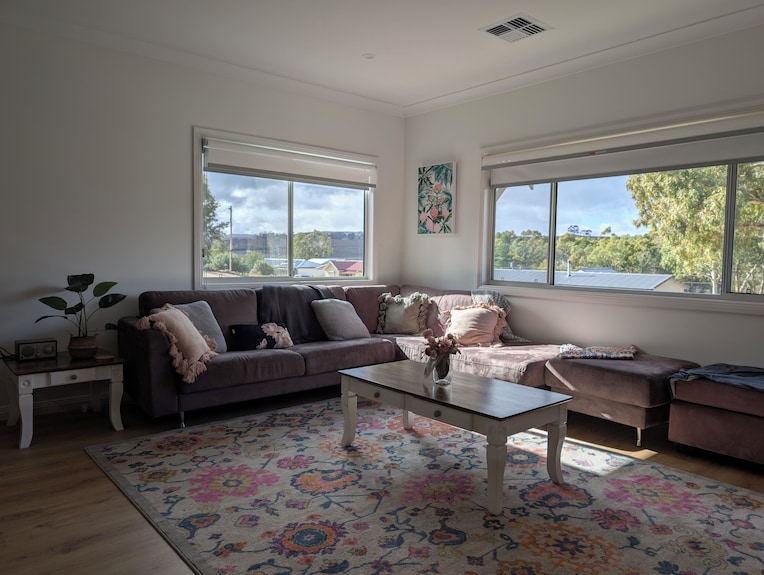 Clare Valley Escape, New Home With Pool Table And 4 Bedrooms - Saddleworth