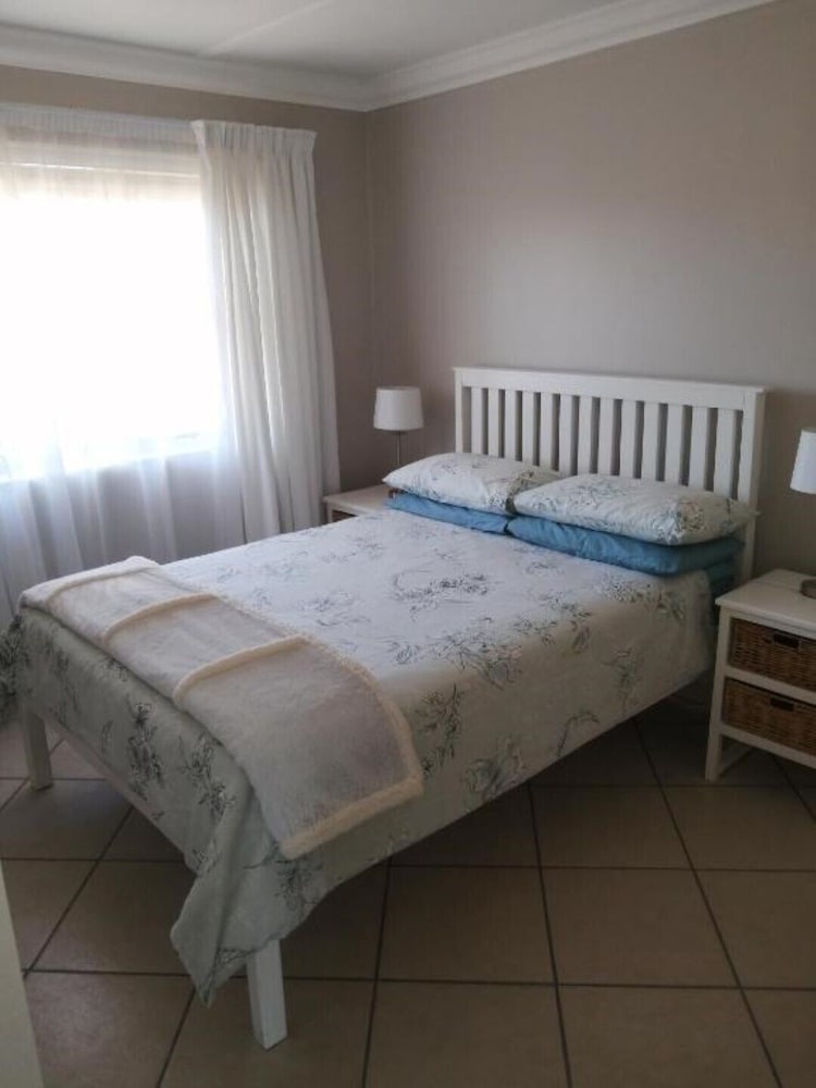 Jeffreys Bay Accommodation - Jeffreys Bay | Vrbo