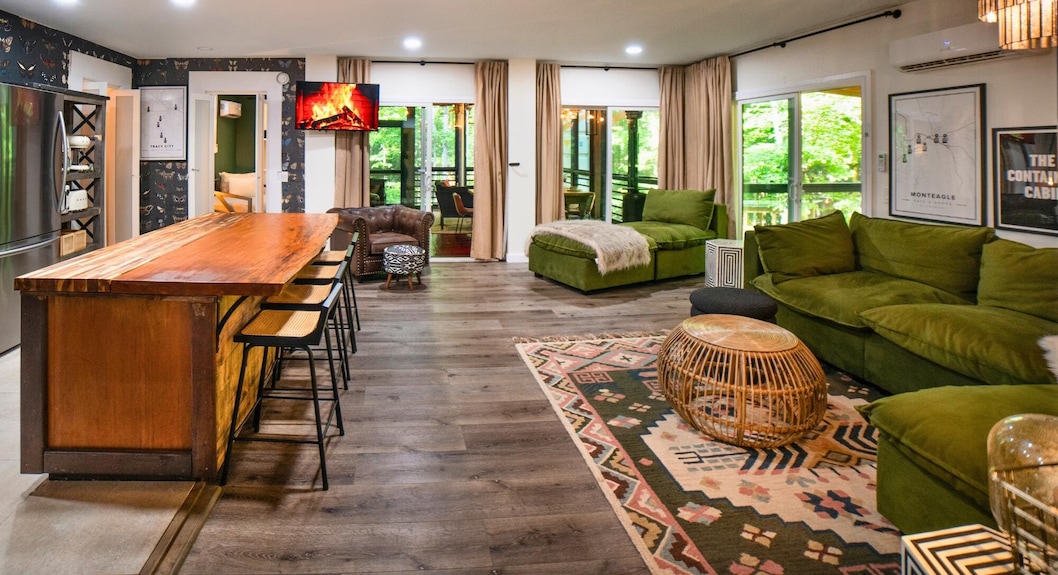 Private Multi Family Retreat On 5 Acres! - Monteagle, TN