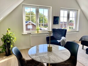 Quarto Duplo Deluxe, 1 quarto | Refeições no quarto