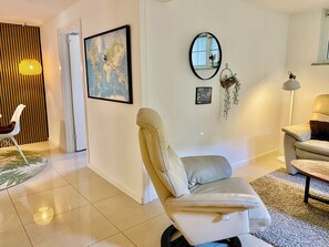 Apartamento, 2 quartos | Sala de estar