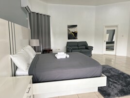 5 quartos, roupa de alta qualidade 