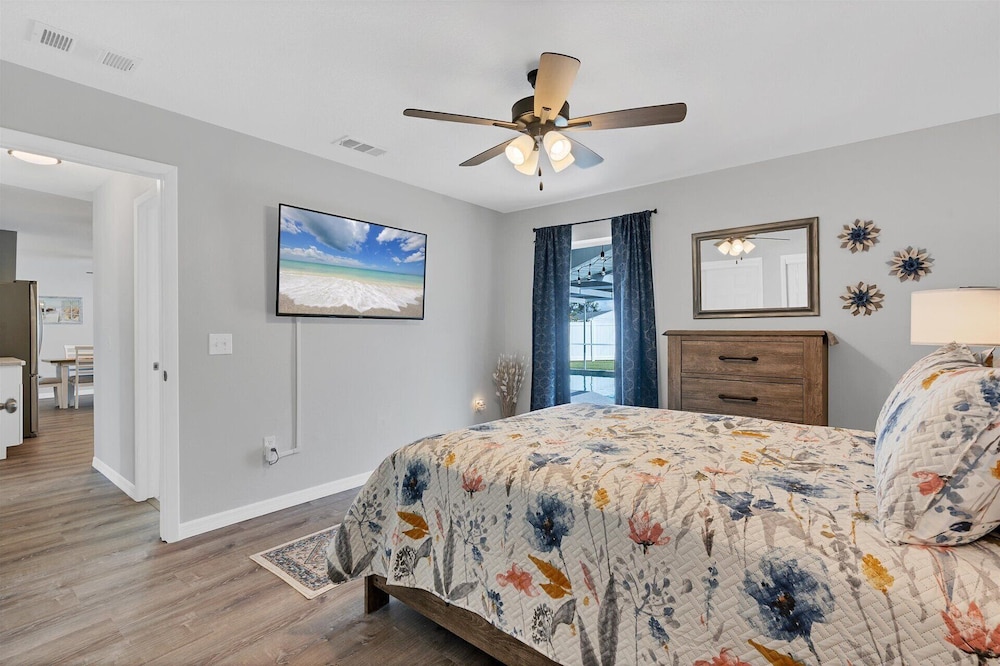 Port Charlotte 2 Bedroom Private Pool Dog Friendly Home - Port Charlotte, FL