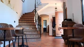 Entrada (vista interior)