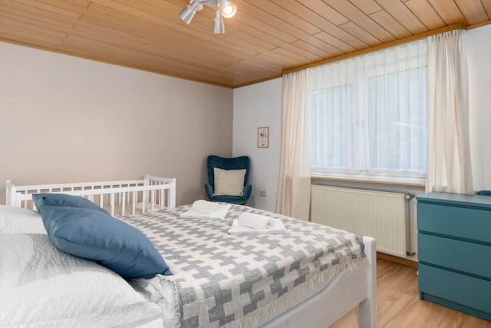 Gemütliches Ferienhaus Zur Alten Burg/familientreffen/edersee - Korbach
