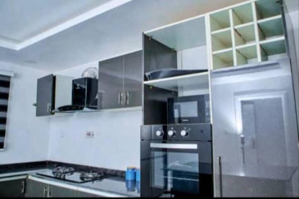 One Bedroom Serviced Apartment Lifecamp - Abuja