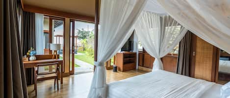 One Bedroom Villa with Private Jacuzzi | Secretária, quartos insonorizados, Wi-fi grátis