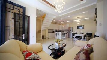 TV de tela plana 32 polegadas com canais a cabo