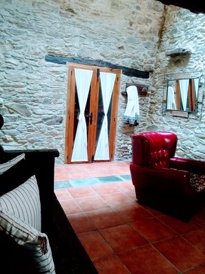 Apartamento Nobre | Wi-fi grátis, roupa de cama fornecida